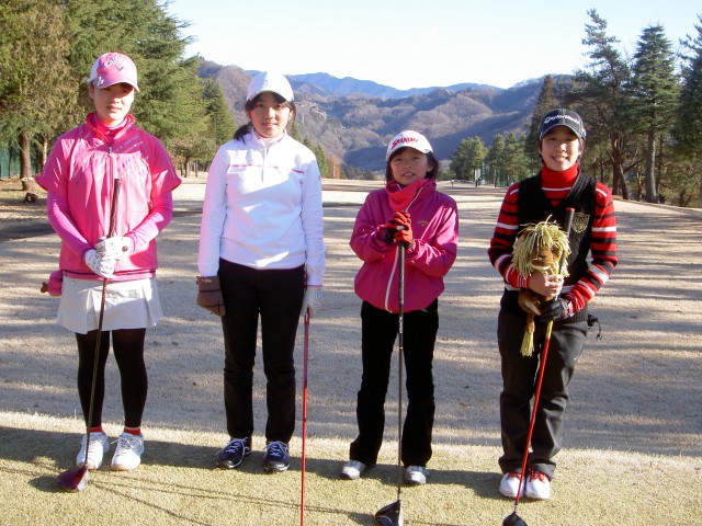 ★日刊中日スポーツ新聞にJJGT競技会の様子が報道されました。次回の取材は1/15サンヒルズCC大会と1/22米軍キャンプ座間大会です ...